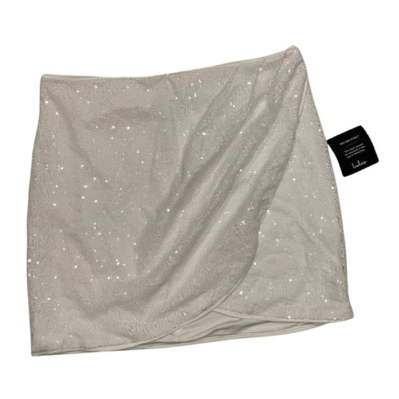 Lulus | Skirts | Lulus Mini Skirt | Poshmark